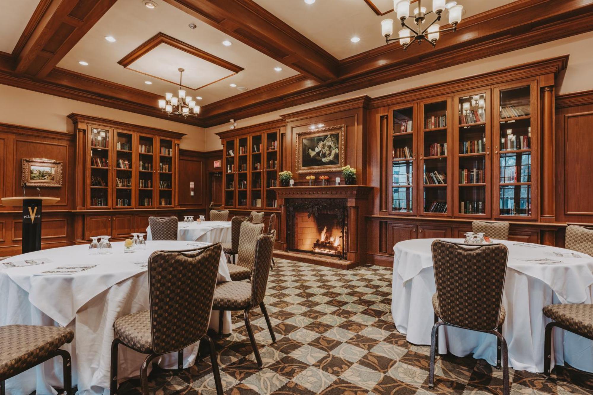 HOTEL PILLAR AND POST | ⋆⋆⋆⋆ | NIAGARA-ON-THE-LAKE, CANADA | SEASON ...