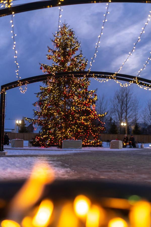 HOTEL PILLAR AND POST | ⋆⋆⋆⋆ | NIAGARA-ON-THE-LAKE, CANADA | SEASON ...